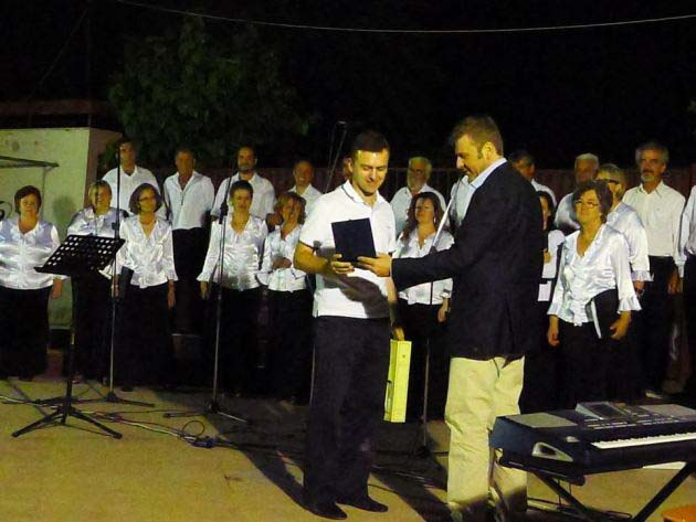 Η Μικτή Χορωδία του Πολιτιστικού Συλλόγου Τυρνάβου στη Στυλίδα | Τόποι ...